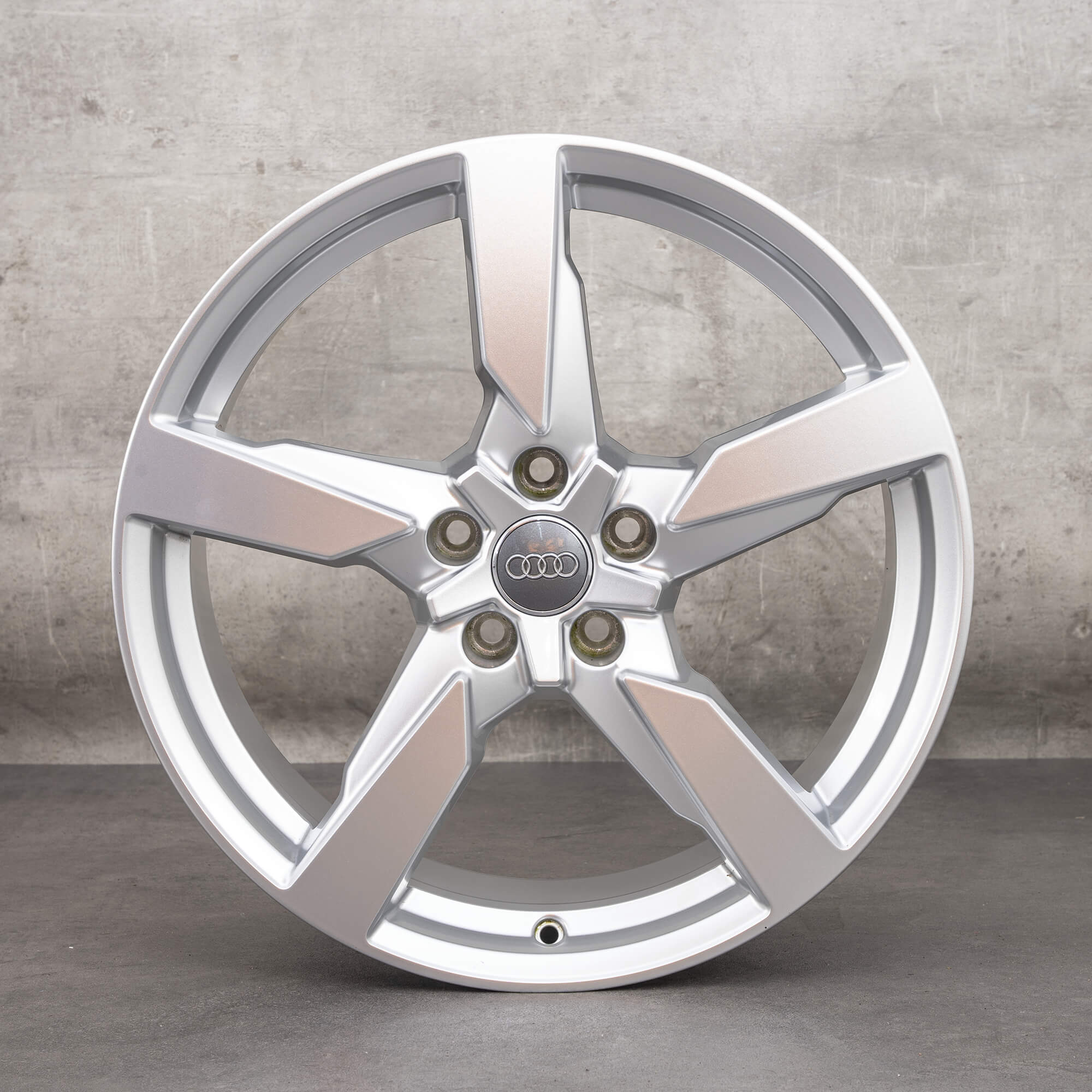 Audi 19 inch rims TT TTS TTRS 8S 8S0601025AA alloy rims NEW