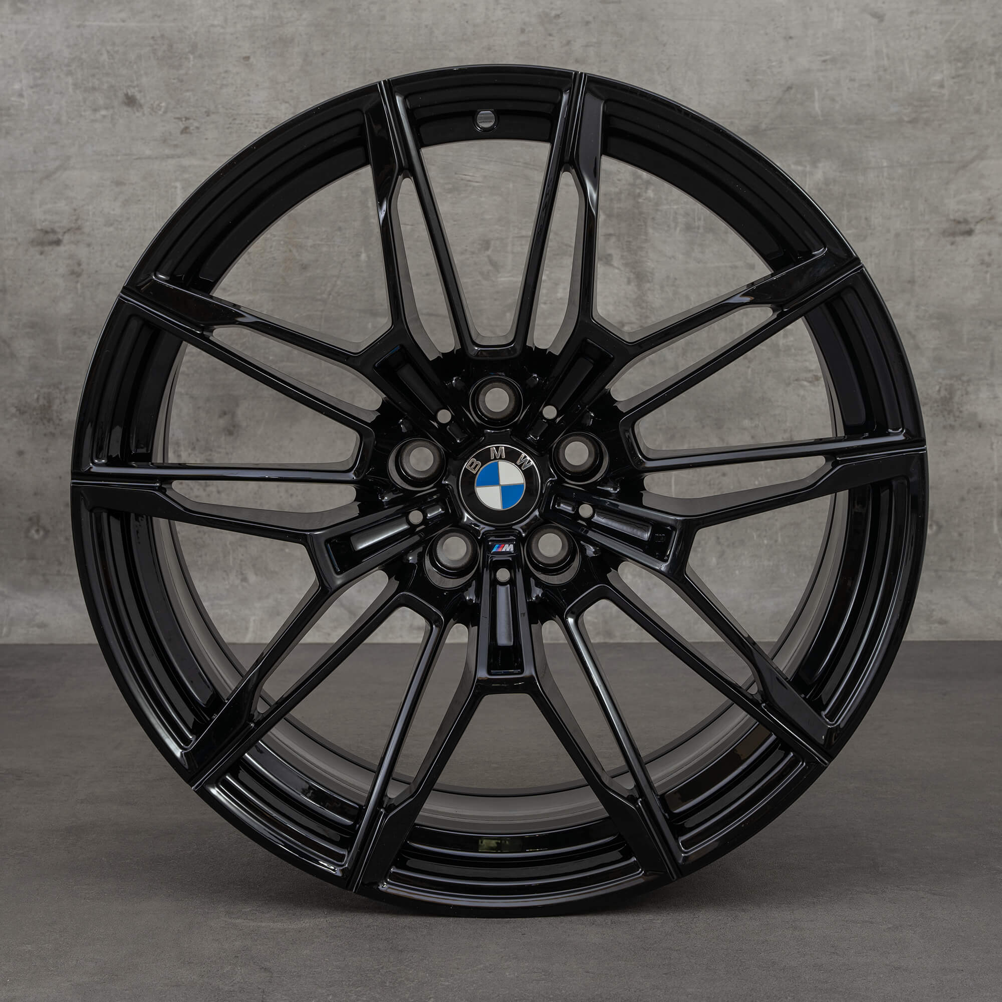BMW 19 20 tums fälgar M3 G80 M4 G82 G83 styling 825 alloyfälgar 8093832