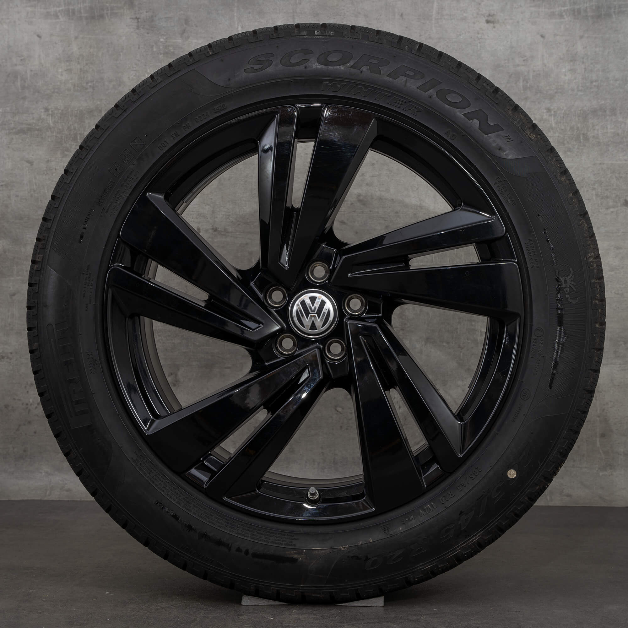 VW 20 inch rims Touareg III CR 760601025AA Nevada winter tires wheels
