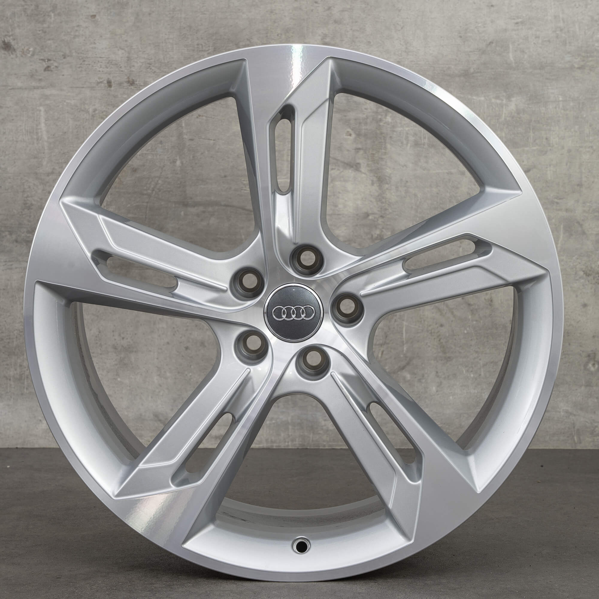 Audi 20 tommers felger A8 S8 4N alloysfelger 4N0601025AK dobbelarmsdesign