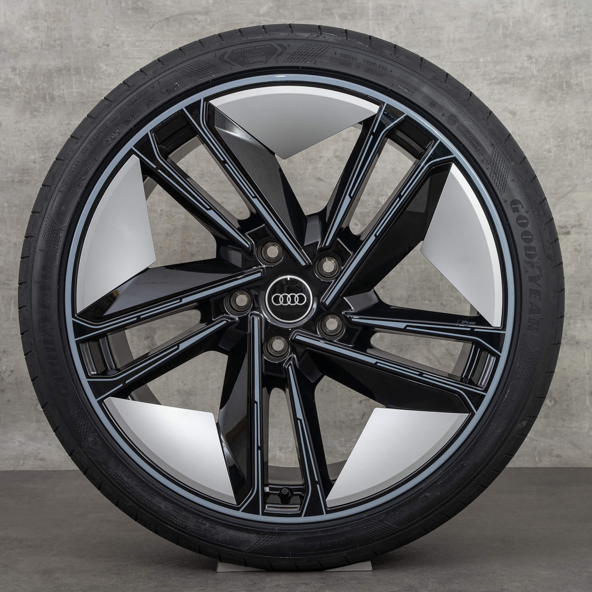 Audi 21 Zoll Felgen e-tron GT FW Quattro RS Sommerreifen Sommerräder NEU