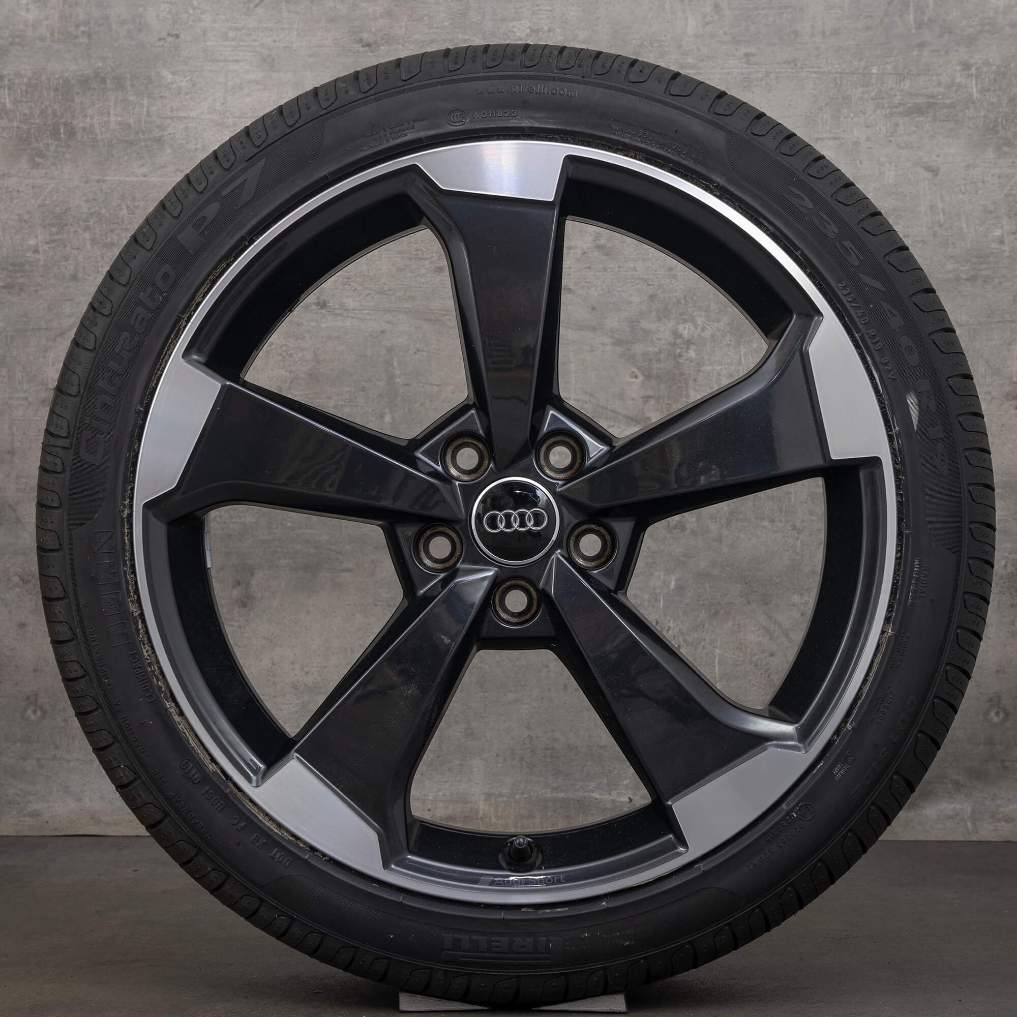 Audi Q2 SQ2 summer tires wheels 19 inch rims Rotor II S line 81A601025M