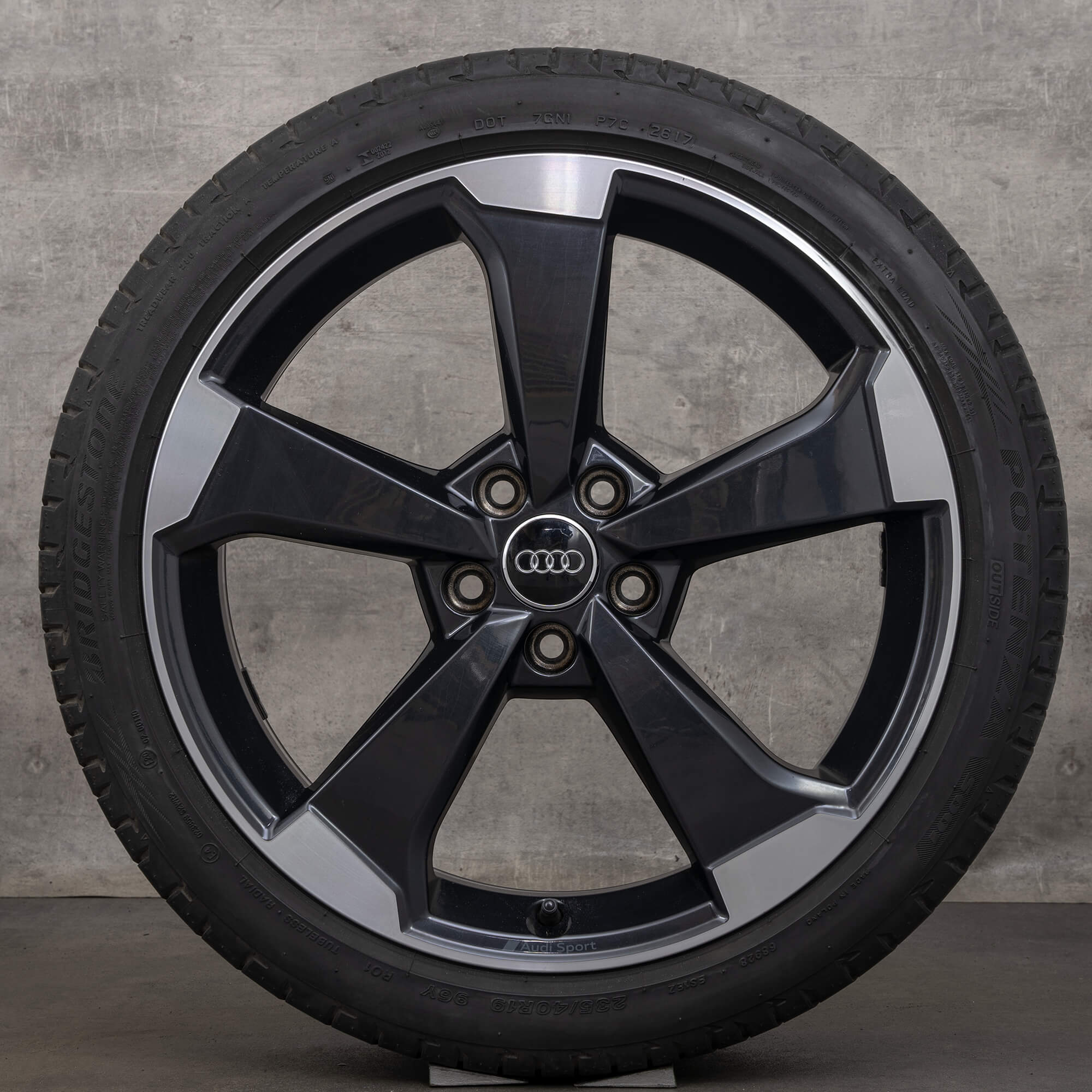 Audi Q2 SQ2 summer tires wheels 19 inch rims Rotor II S line 81A601025M