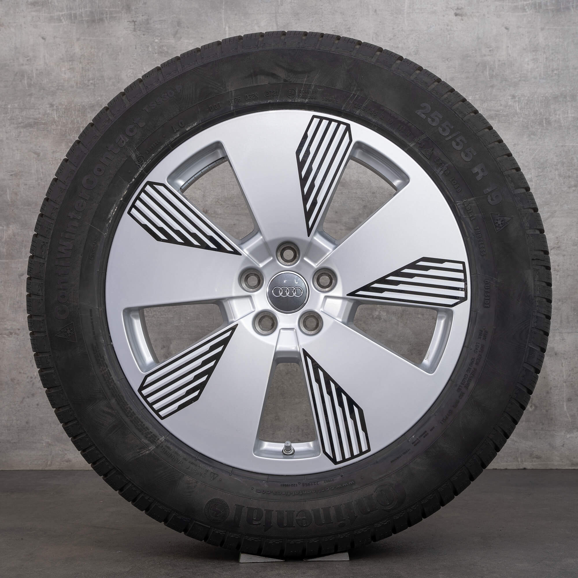 Audi Q8 e-tron 4KE GE Aero winter wheels 19 inch rims tires 4KE601025L