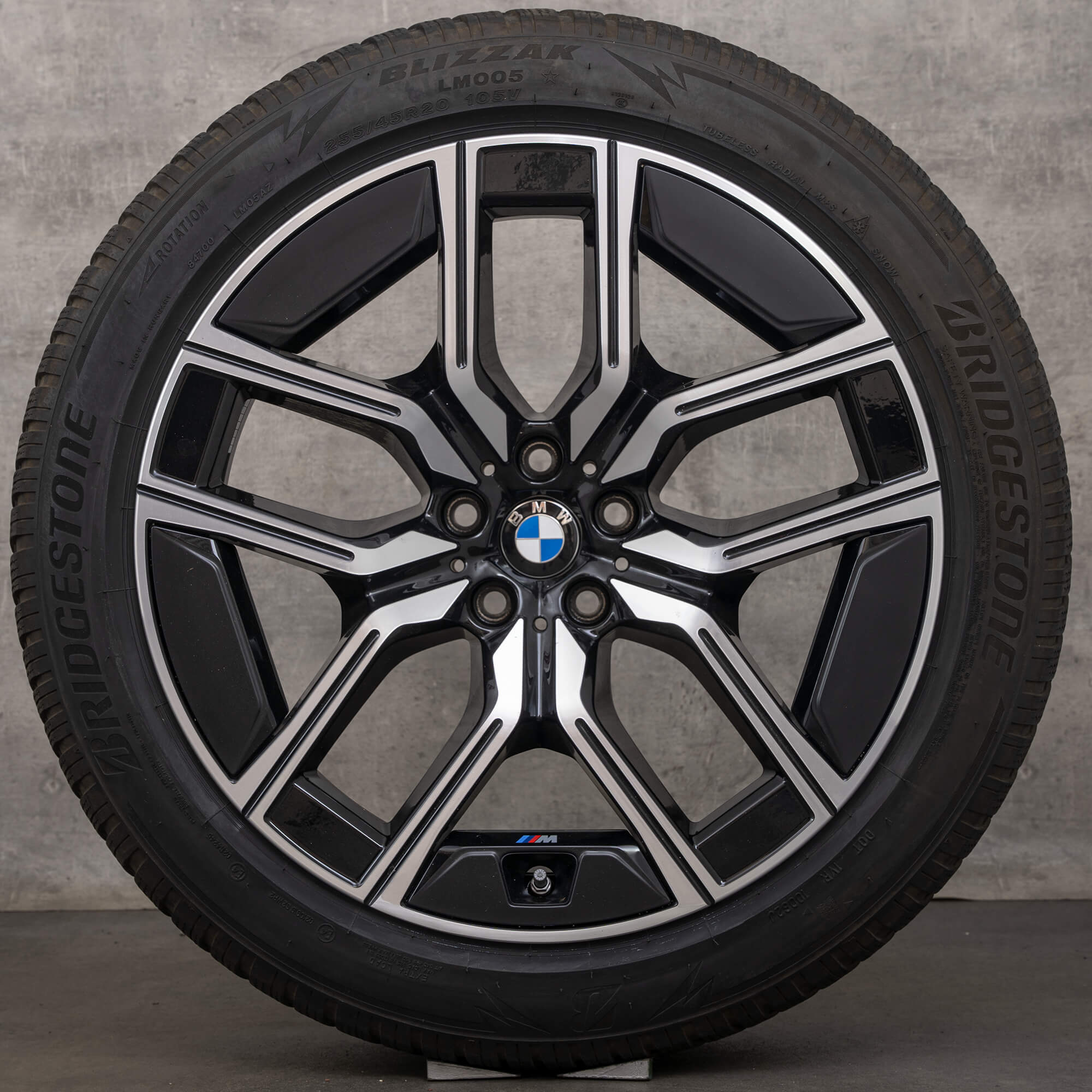 BMW 7 Series & i7 G70 winter wheels tires 20 inch rims styling 907 M