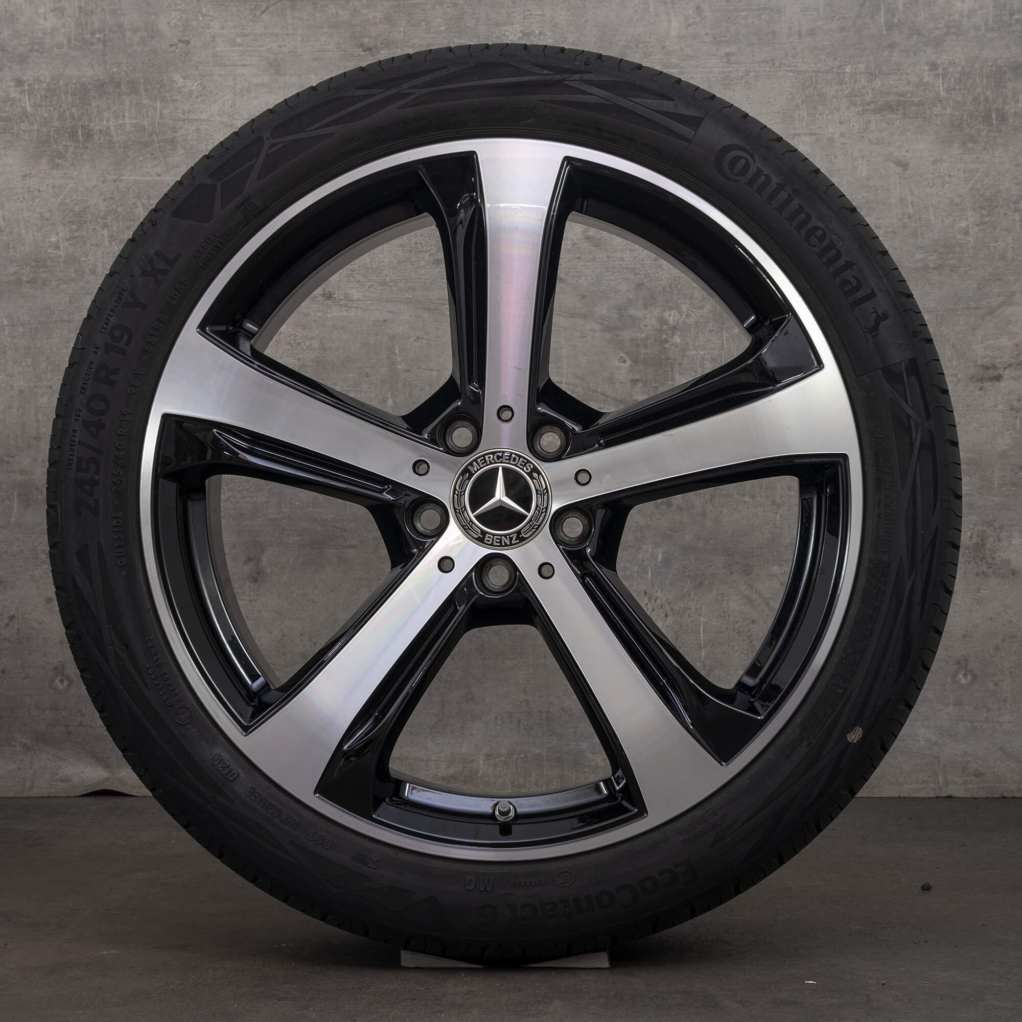 Mercedes Benz C-klass X206 terräng sommarhjul 19 tums fälgar sommardäck