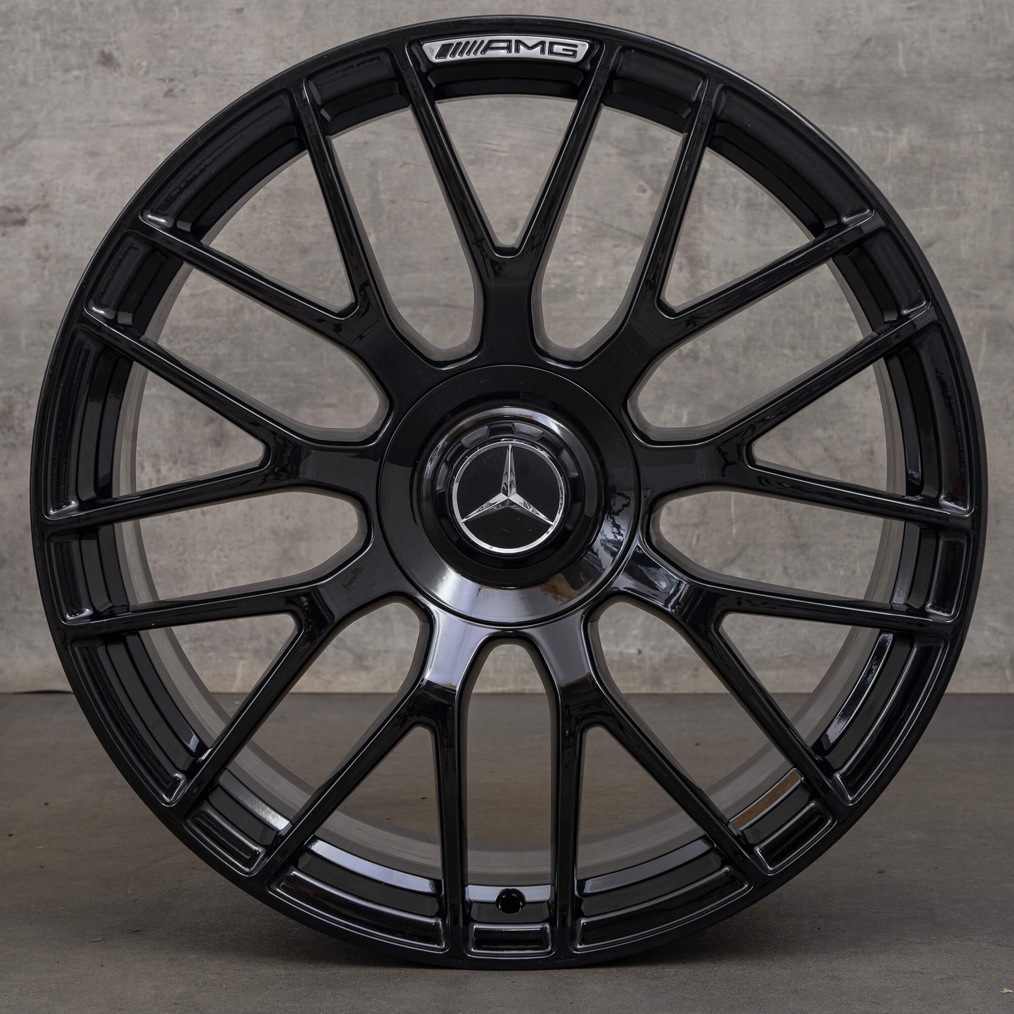 AMG Mercedes Benz CLS63 W218 19 inch rims As good as new