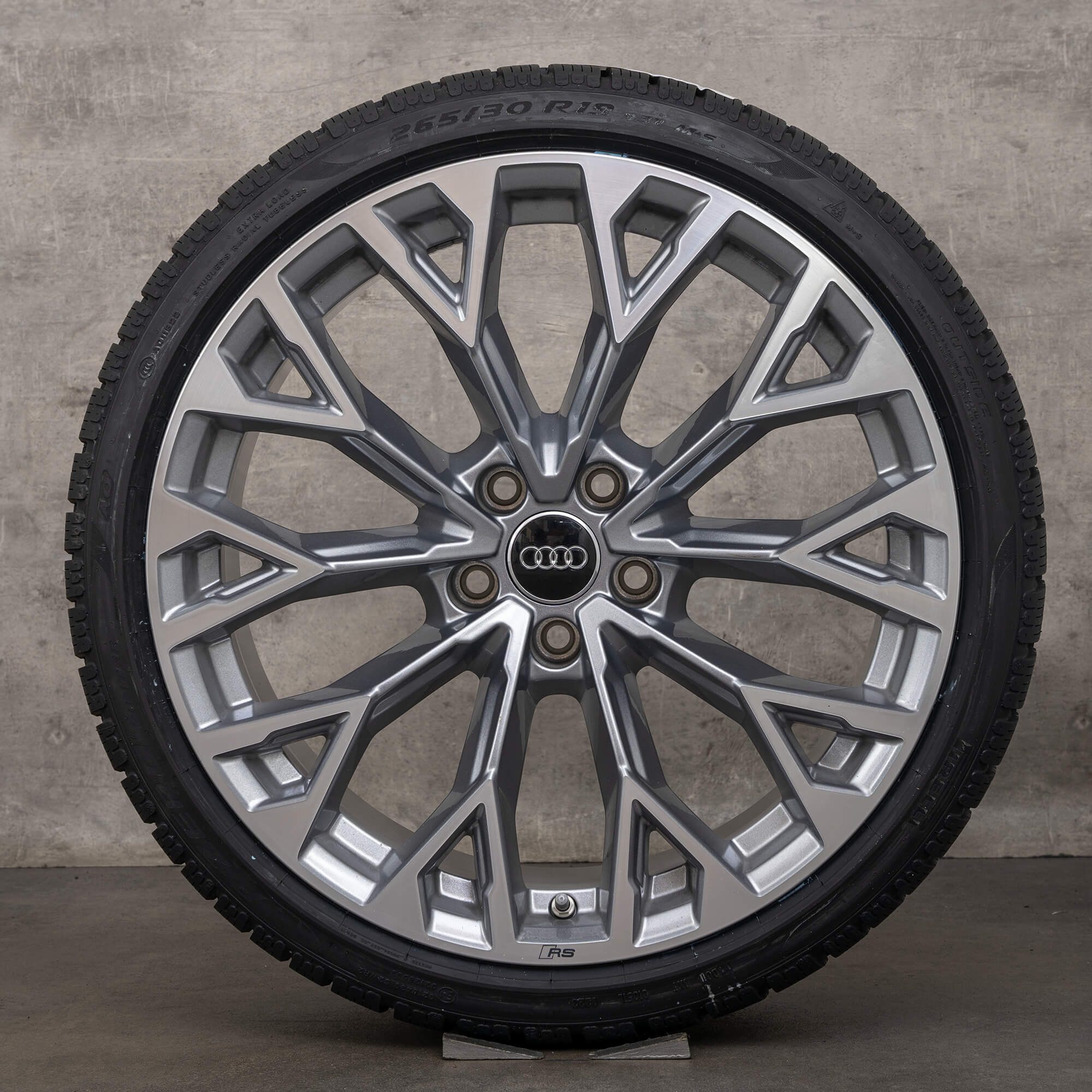 Audi RS3 8Y winter tires wheels 19 inch rims 8Y0601025BM 8Y0601025BN NEW