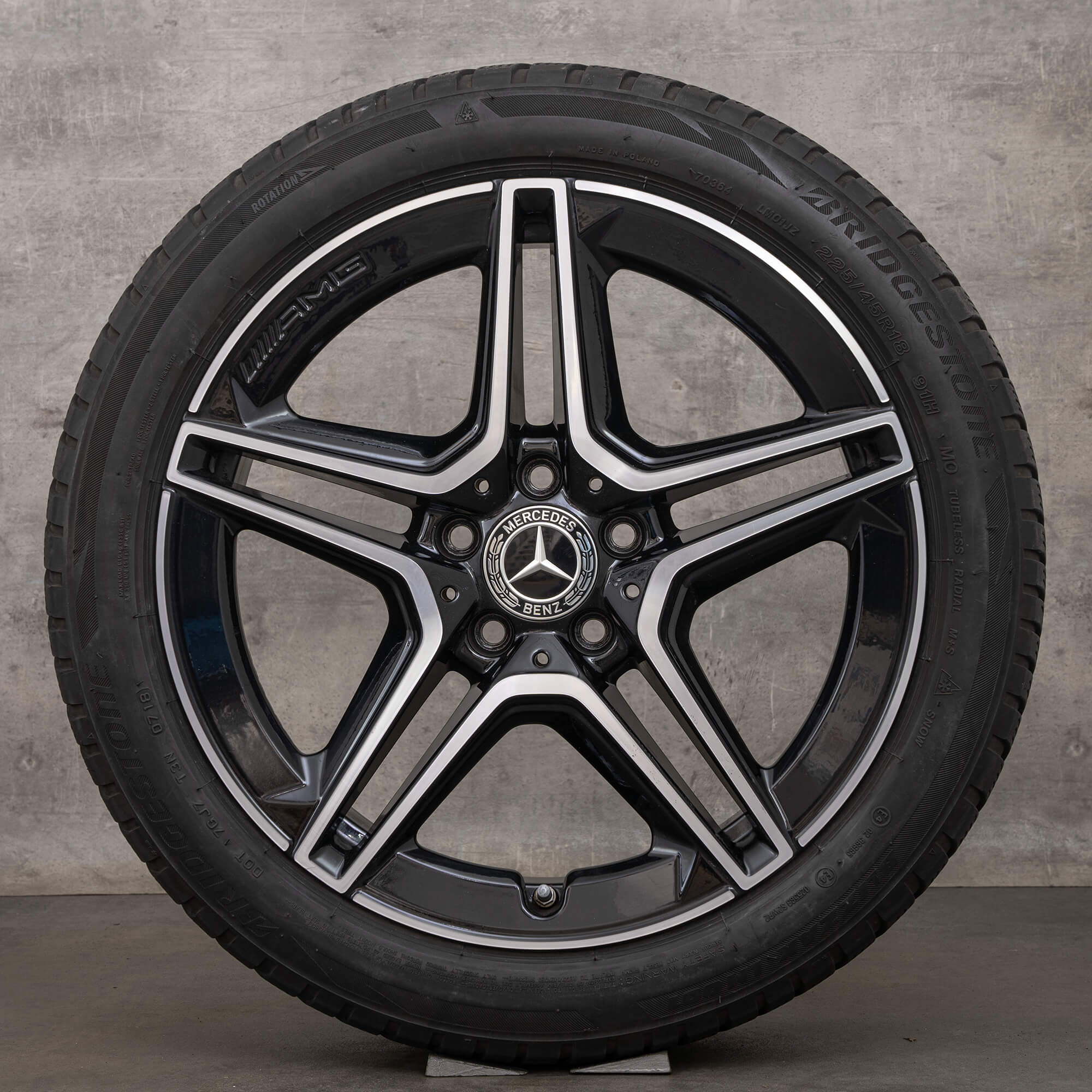 AMG Mercedes AB klasse W177 W247 CLA C118 X118 vinterhjul 18-tommers felger