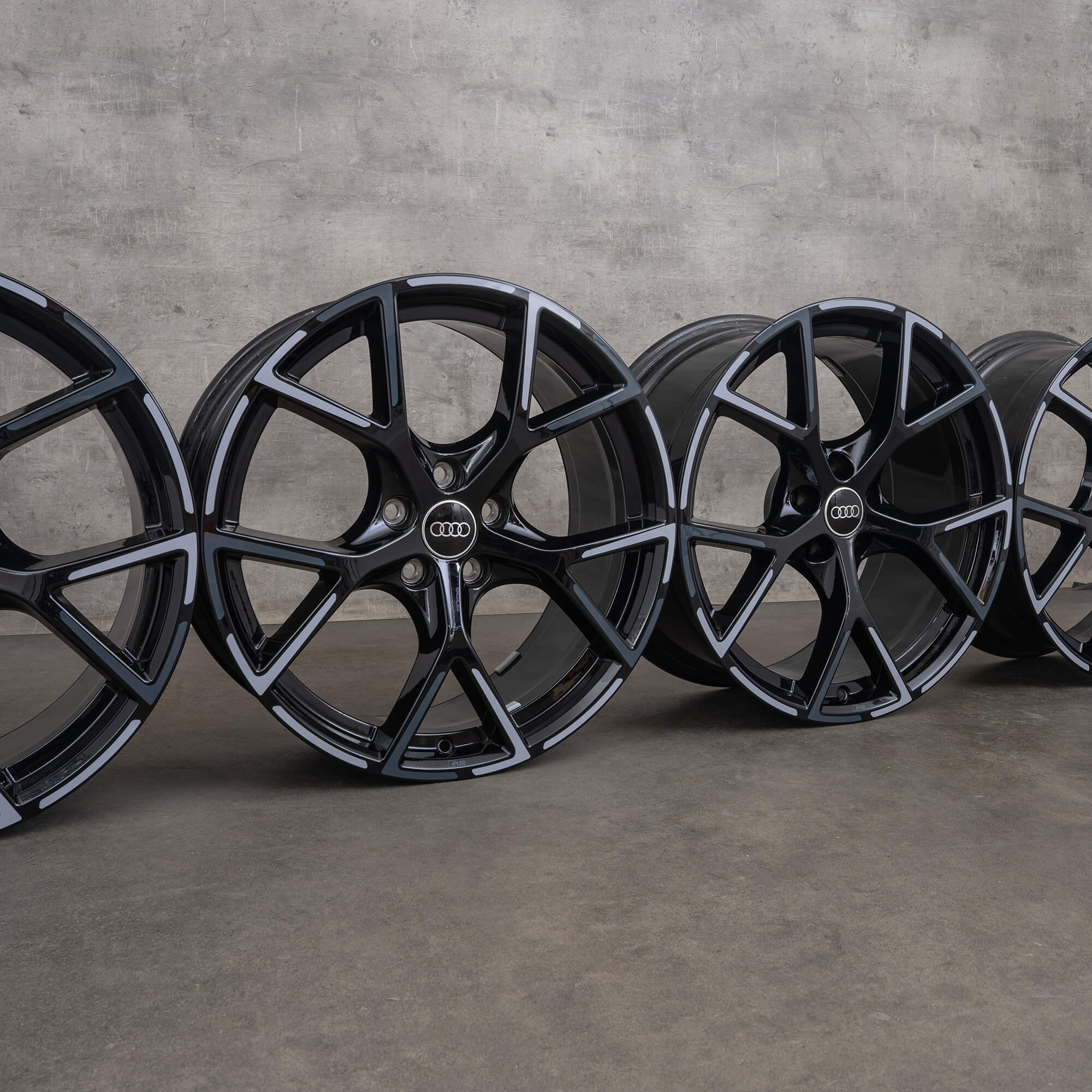 Audi RS3 8Y jantes 19 pouces 8Y0601025BR 8Y0601025BQ