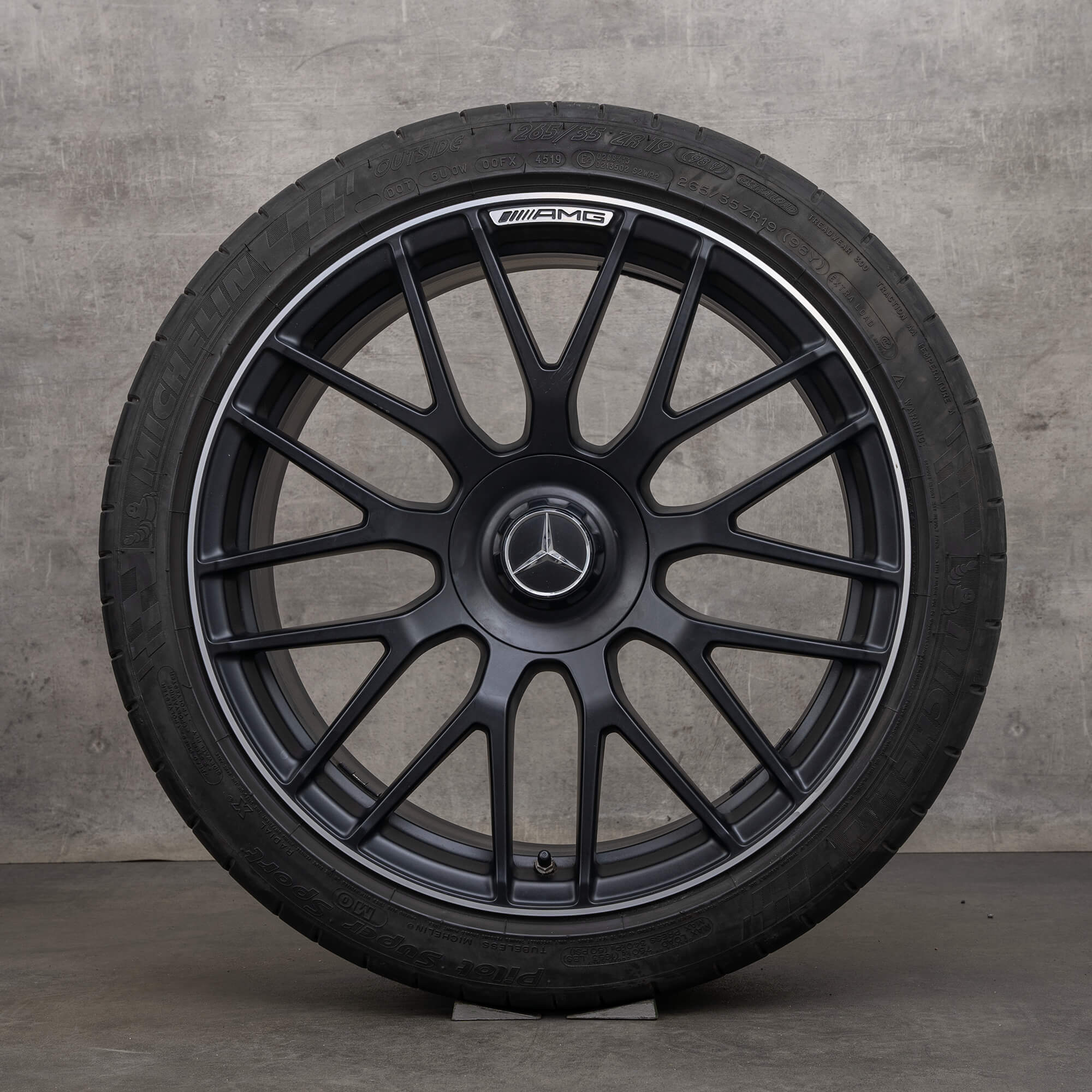 AMG Mercedes Benz C63 S W205 S205 letni alu kola 19 palcové ráfky pneumatiky