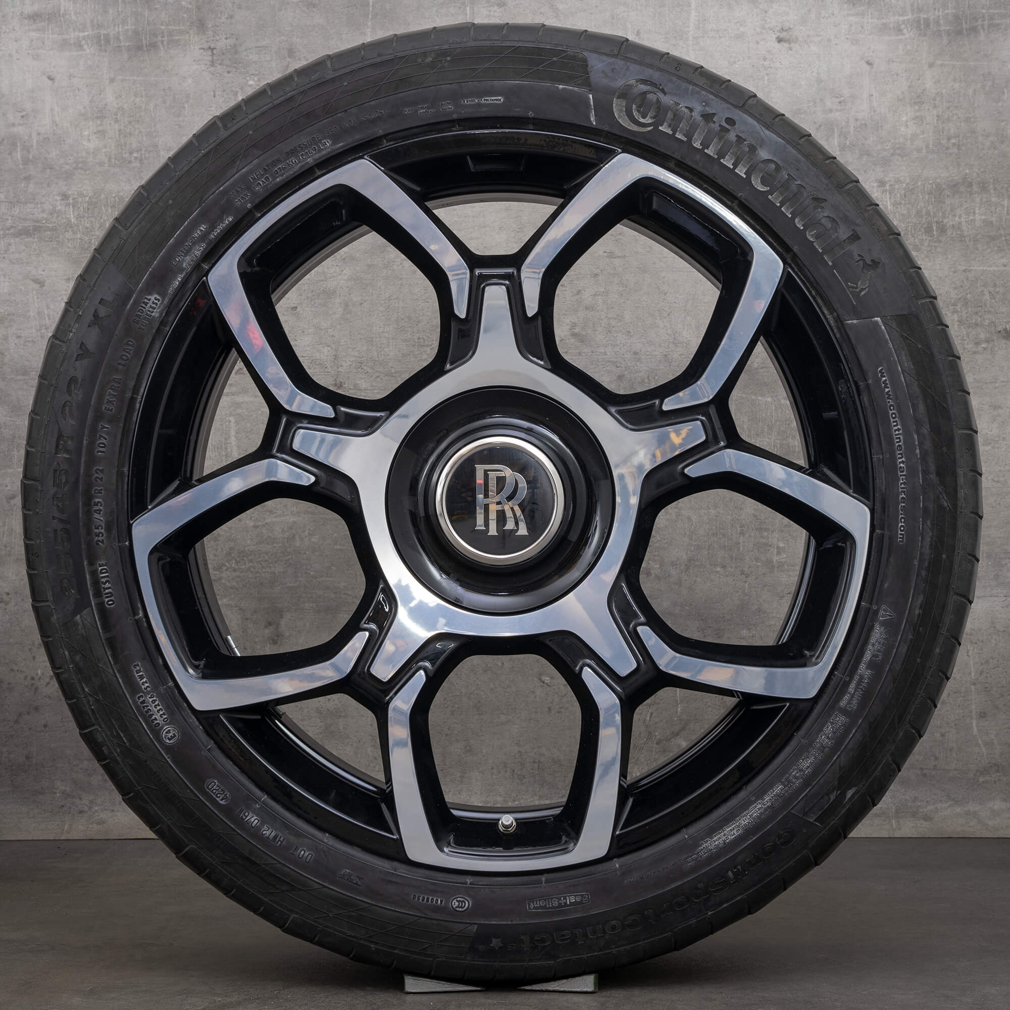 Rolls Royce Cullinan RR31 summer wheels 22 inch rims tires styling 767