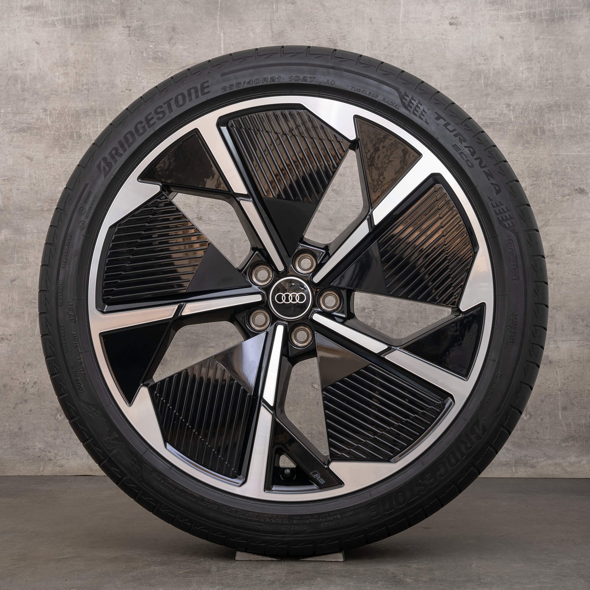Audi e-tron Q4 summer wheels 21 inch rims tires