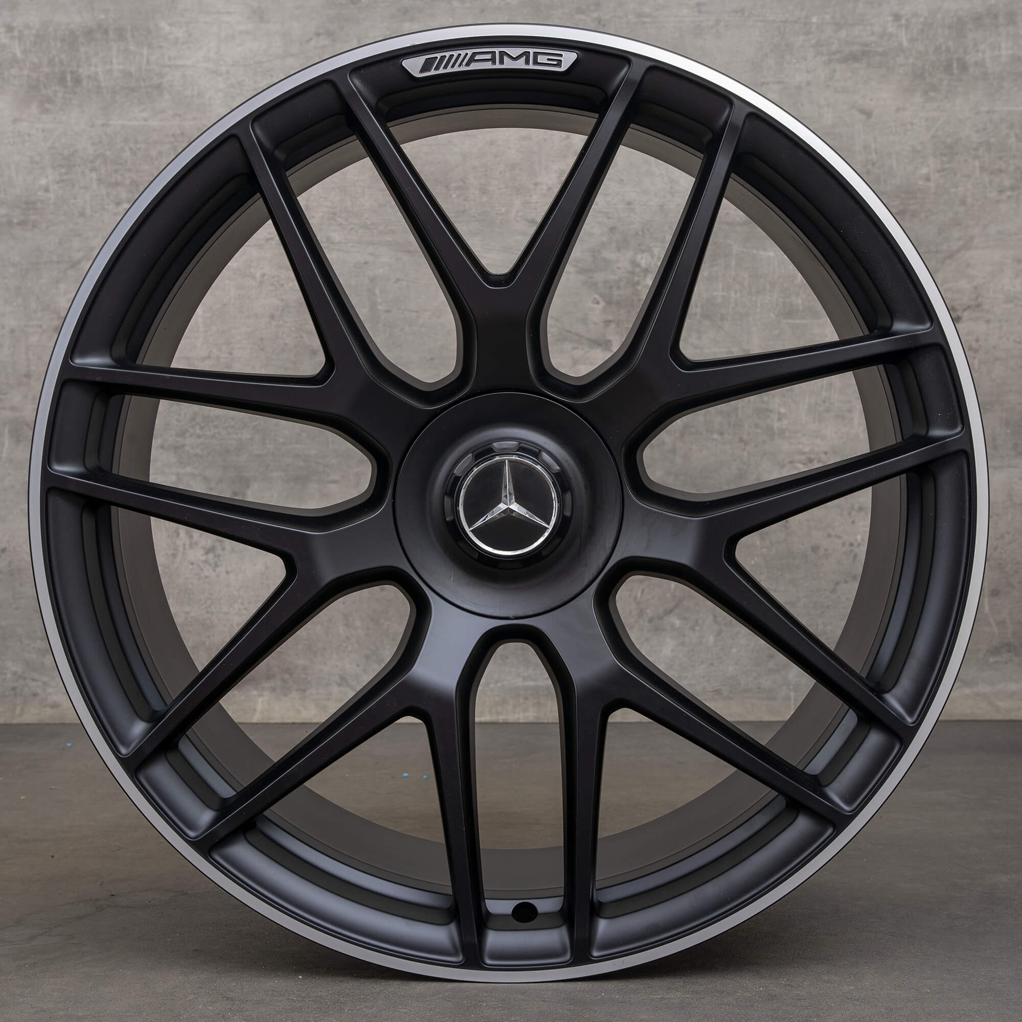 AMG Mercedes Benz G-Class W463 G63 22 inch rims A4634012000 aluminum new