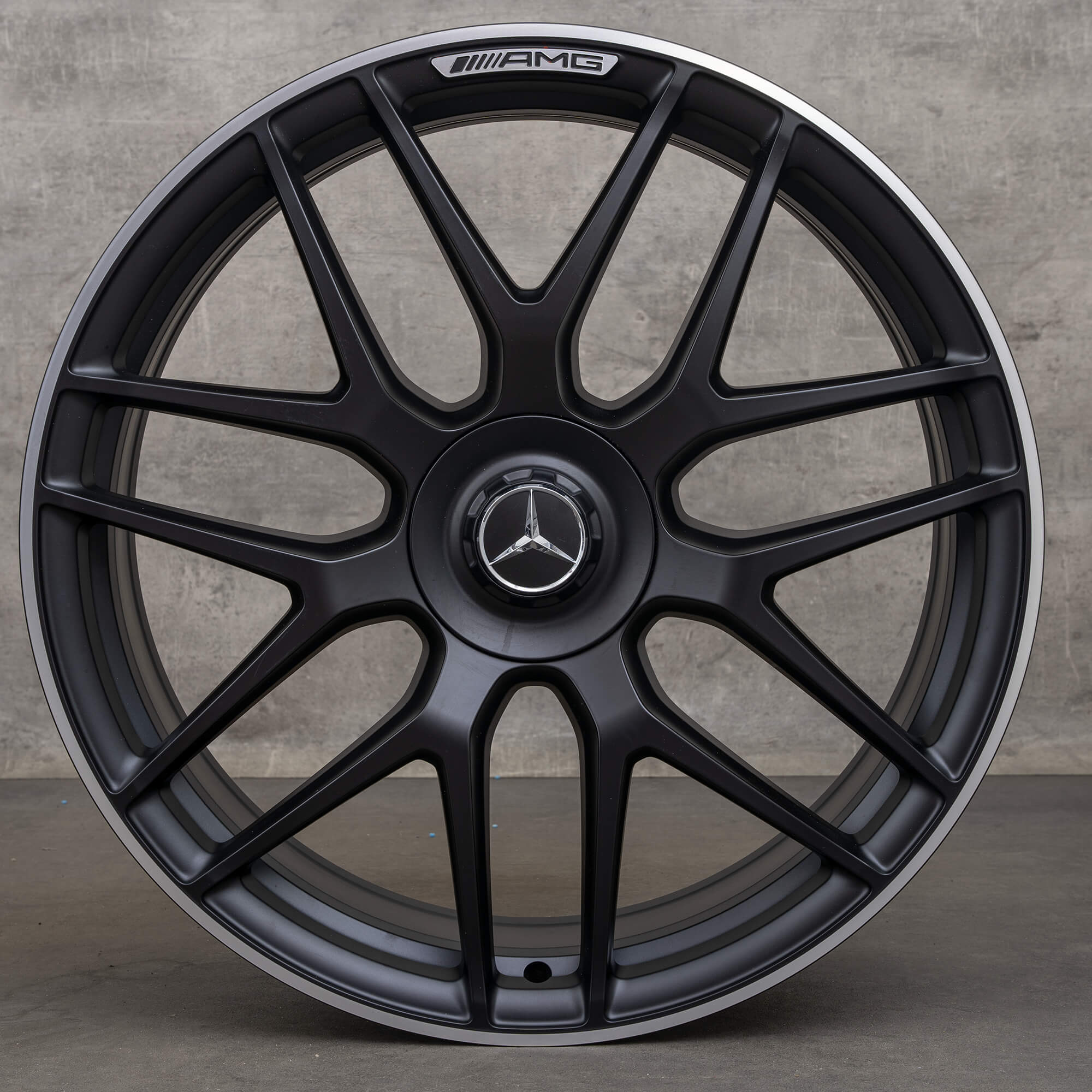 AMG Mercedes Benz G-Class W463 G63 22 inch rims A4634012000 aluminum new