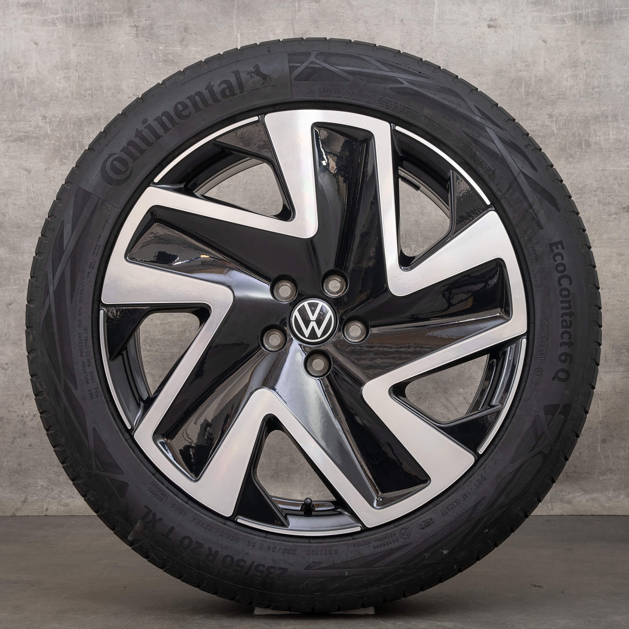 VW ID. Buzz summer wheels 20 inch rims tires black high-sheen Solna