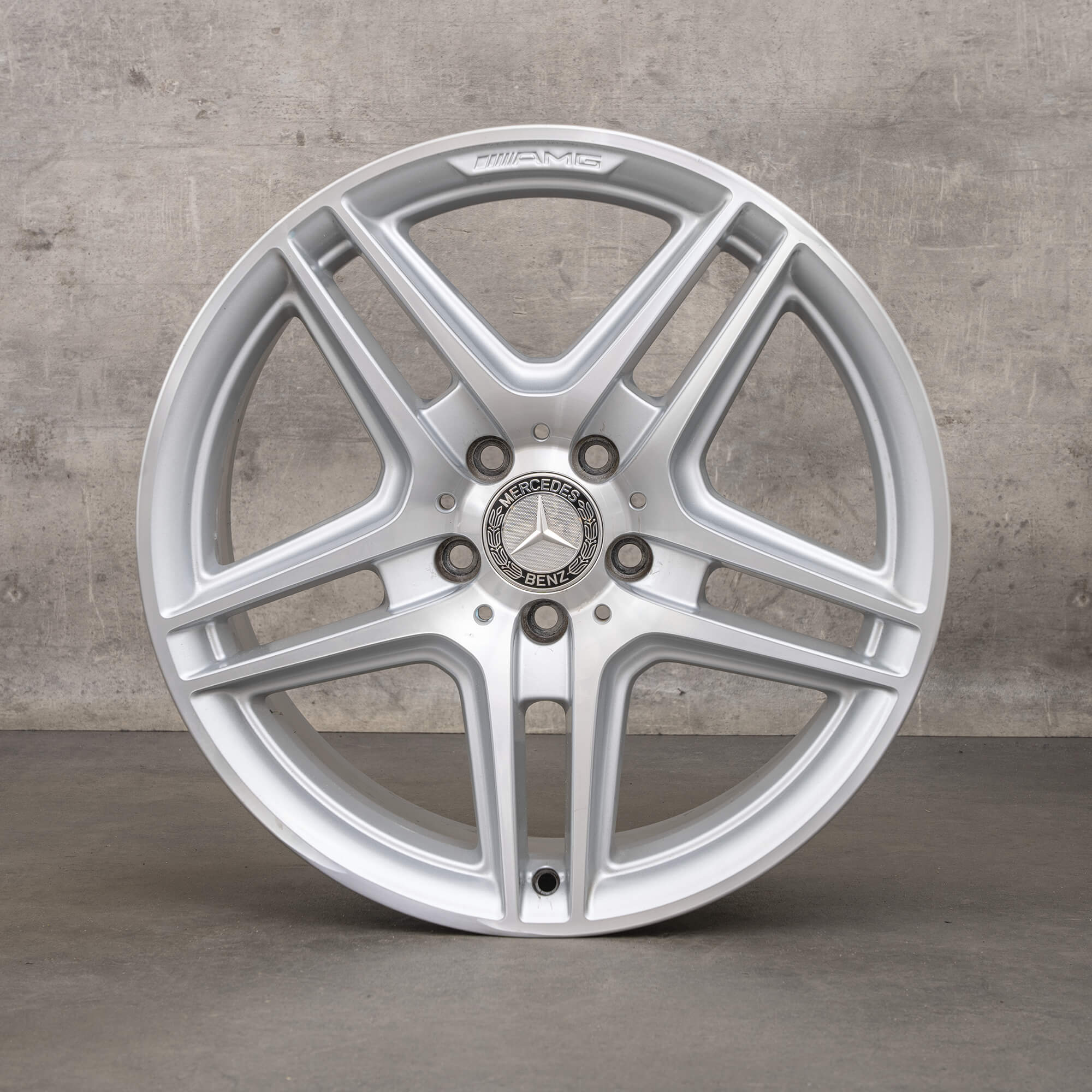 AMG Mercedes Benz C-Class W204 S204 C204 18 inch rims A2044014102 ...