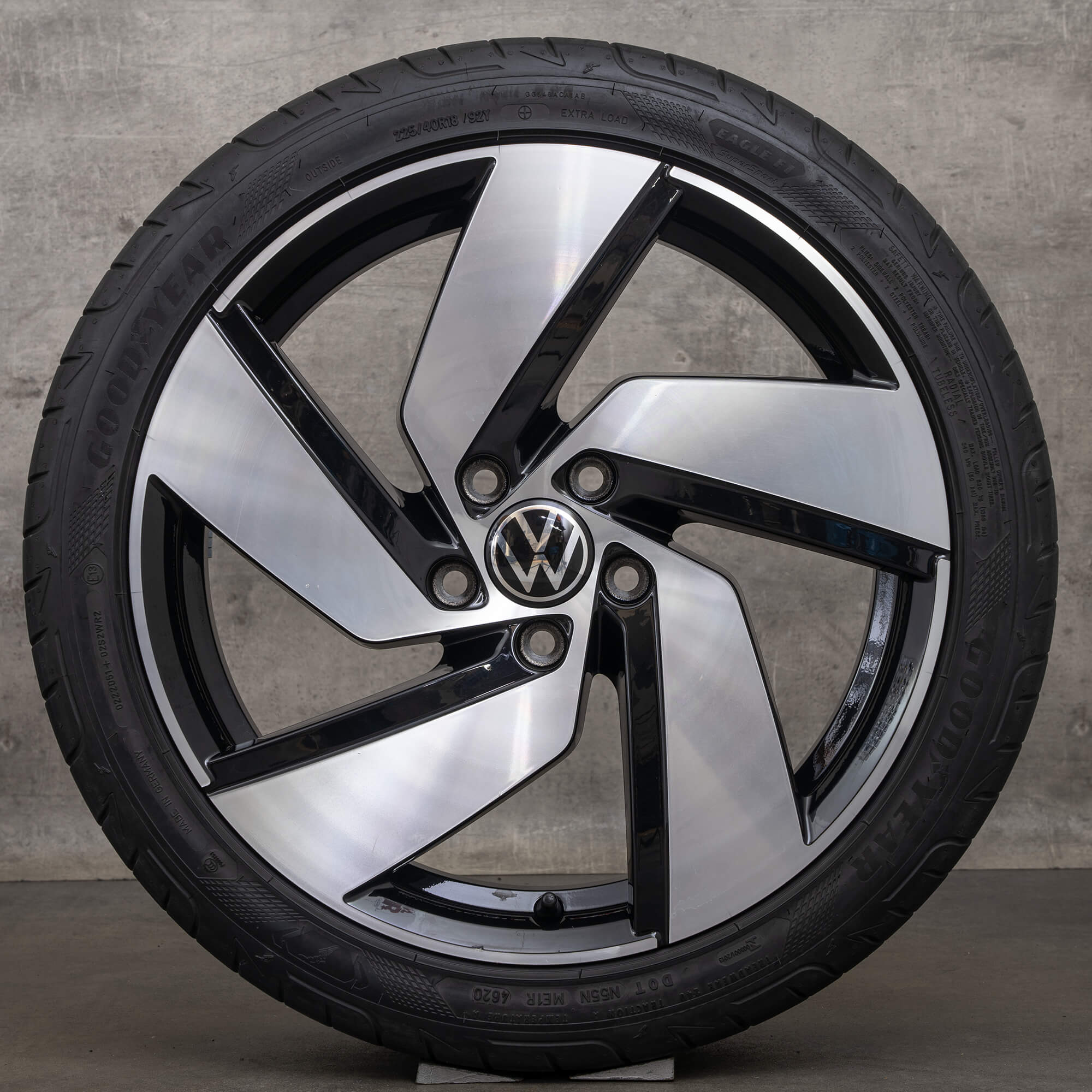 VW Golf 8 & GTE GTI GTD R summer wheels 18 inch rims tires 5H0601025H