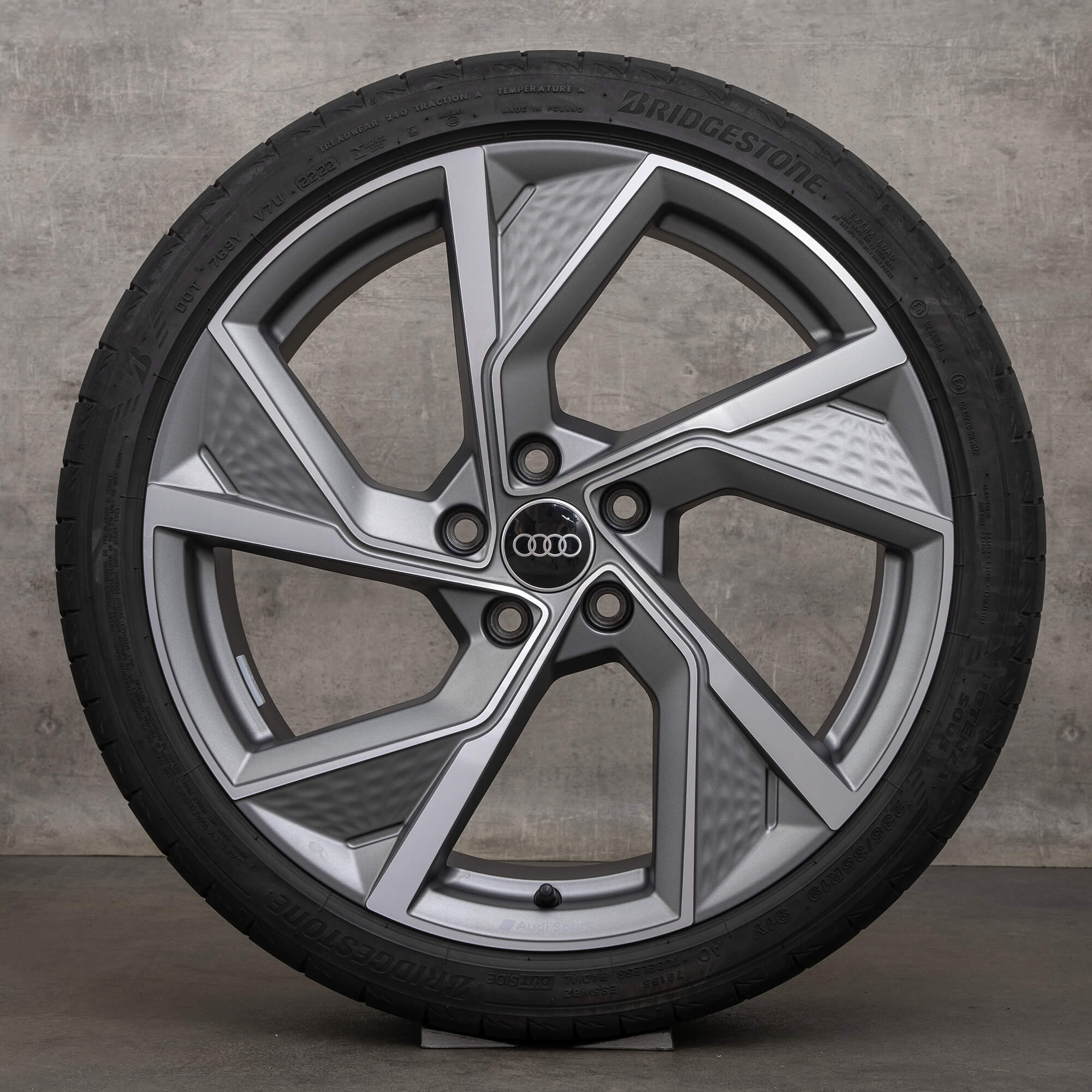 Audi A3 S3 8Y summer wheels 19 inch rims tires 8Y0601025Q titanium gray ...