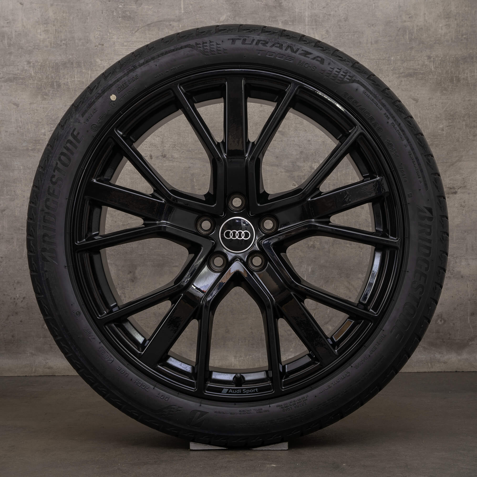 Original Audi Q3 RS F3 20 inch summer tires 83A601025T rims black